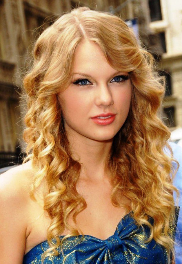 Christina Aguilera Short Straight Bob Haircut Hairstyles Ideas ...