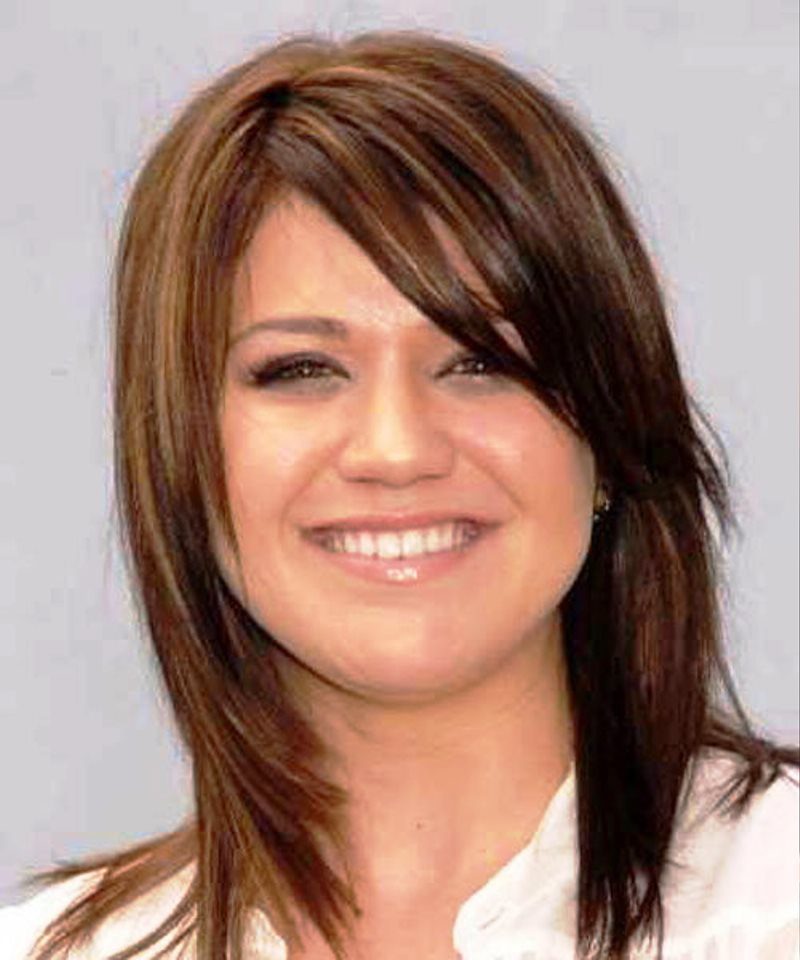 Kelly Clarkson Medium Hairstyles