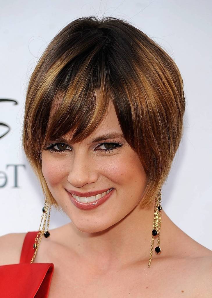 Christina Aguilera Short Straight Bob Haircut Hairstyles Ideas ...